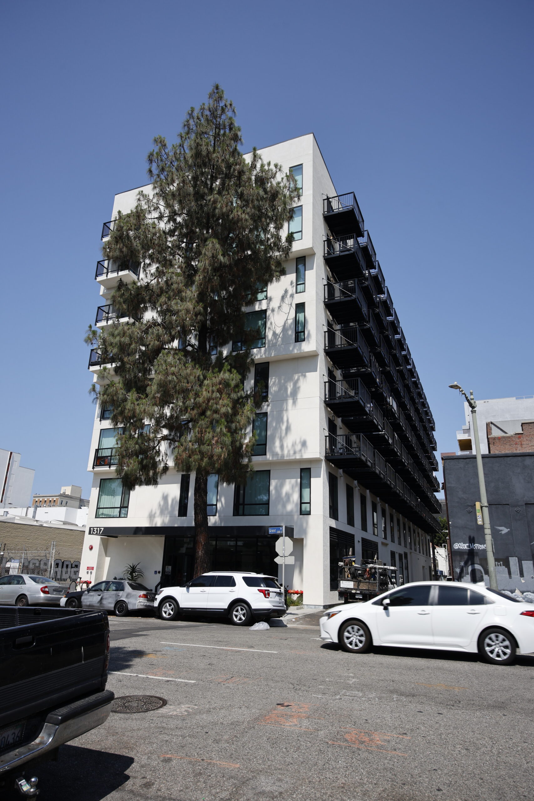 Vida DTLA - LA County Homeless Services & Housing